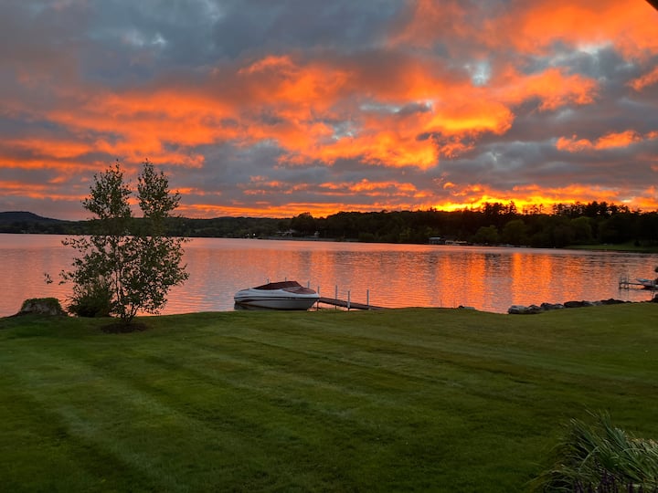 Lake House In The Berkshires - Pittsfield, MA