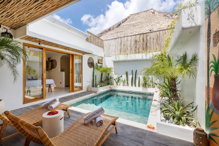 New Seminyak 1b Exotic Javanese Bali Retreat Villa - Indonesia