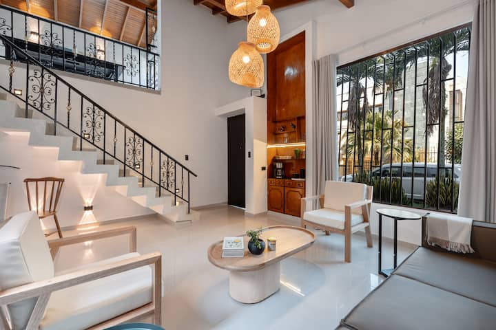 Confort, Design, Airconditioning, Playzone, Garage - Medellín