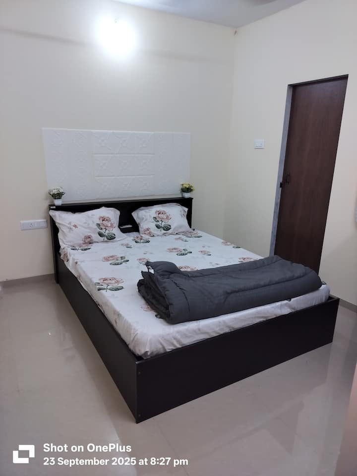 Cozy 1bhk Retreat Overlooking Lush Green Forest - Thane