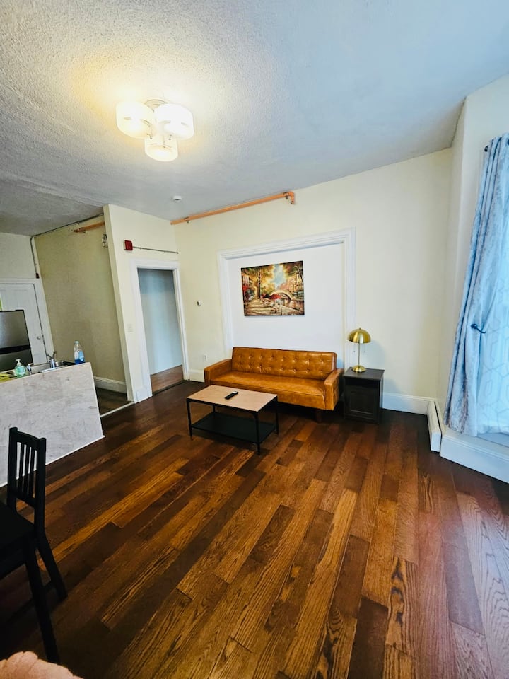 Apartment Near Whole Foods, Brown University - Providence, RI
