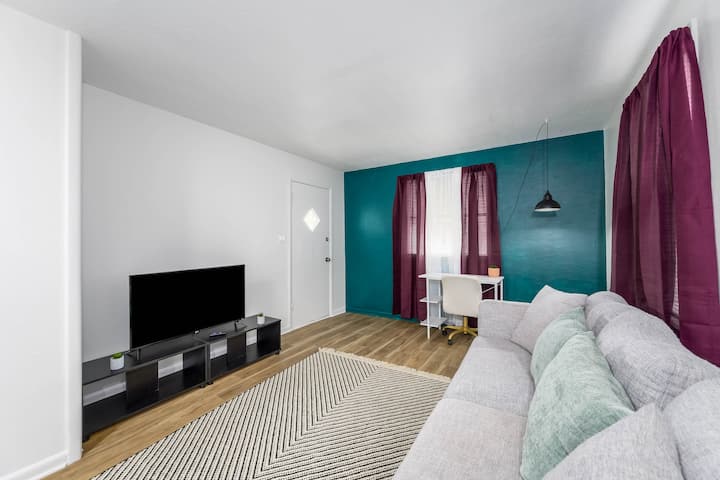 Modern 1 Bed 1 Bath Downtown - W/d Included - Derby, KS