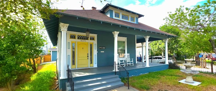 New! Charming Getaway In The Heart Of San Antonio - Alamo Heights, TX