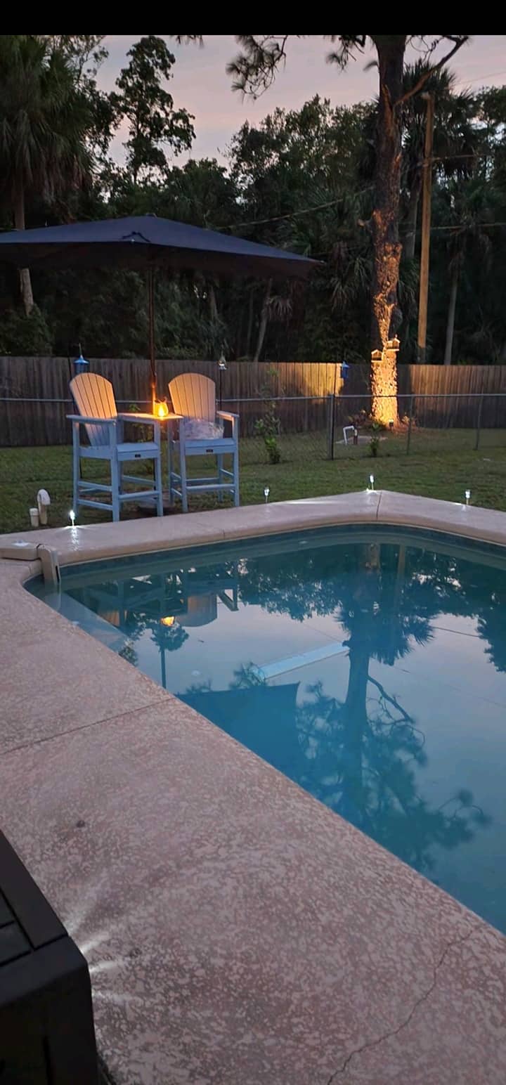 Crystal Blue Haven - Crystal River, FL