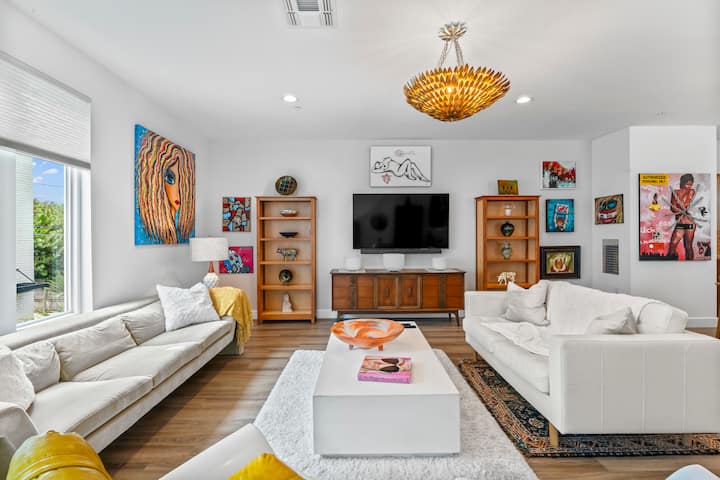 Edgy & Artistic 3br In Downtown St. Pete - St. Petersburg, FL