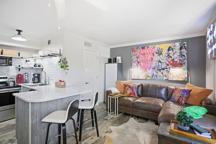 1br Condo Near West 7th, Pool, Hot Tub, Bbq For 4 - Rivercrest Drive – Fort Worth