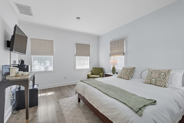 Peaceful King Room In Bastrop – A202 - Bastrop, TX