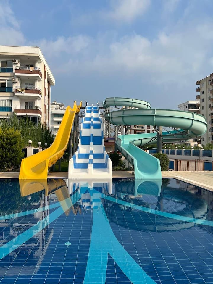 Erdemlide 1+1 Lüks Tatil Sitesinde, Plaja 40m - Erdemli