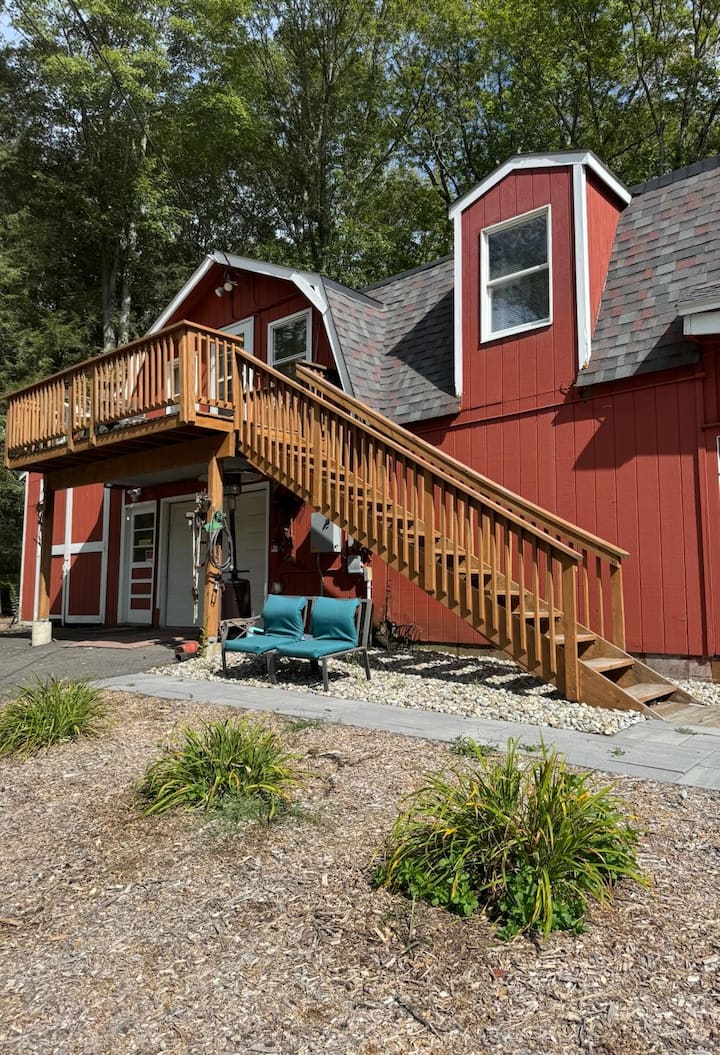 Close To Milford - Stokes State Forest, Sandyston