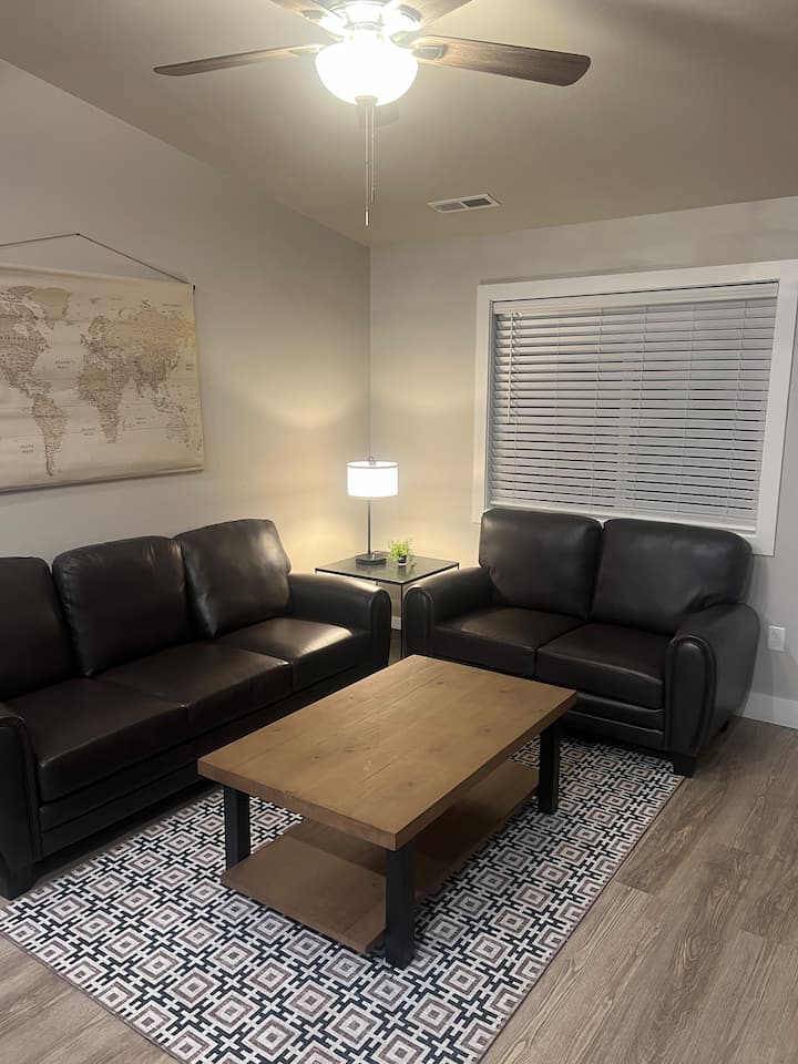 Home Away From Home New 1 Bedroom Twin Home - Pocatello, ID