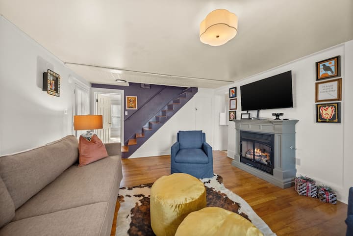 Eureka Springs 3 Bed - Teacup Cottage - Eureka Springs, AR