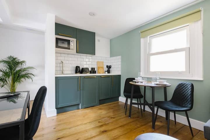 Modern King's Cross Studio 004 - Greenwich