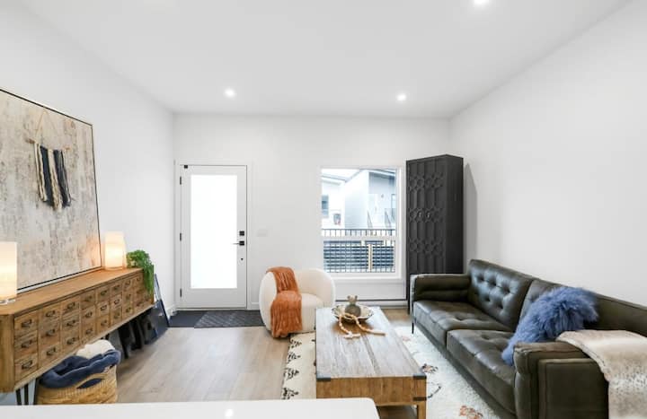 Private Boho Tiny Home • Lakes, Wineries & Ski - Lake Country