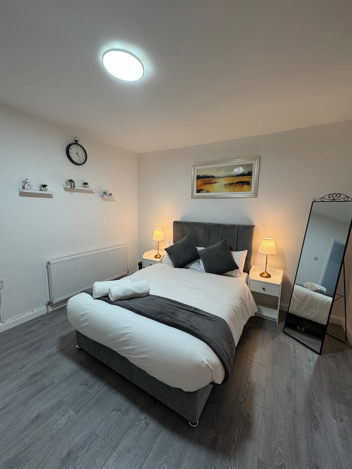 City Escape: Stylish 4-bedroom House In Nottingham - Nottingham