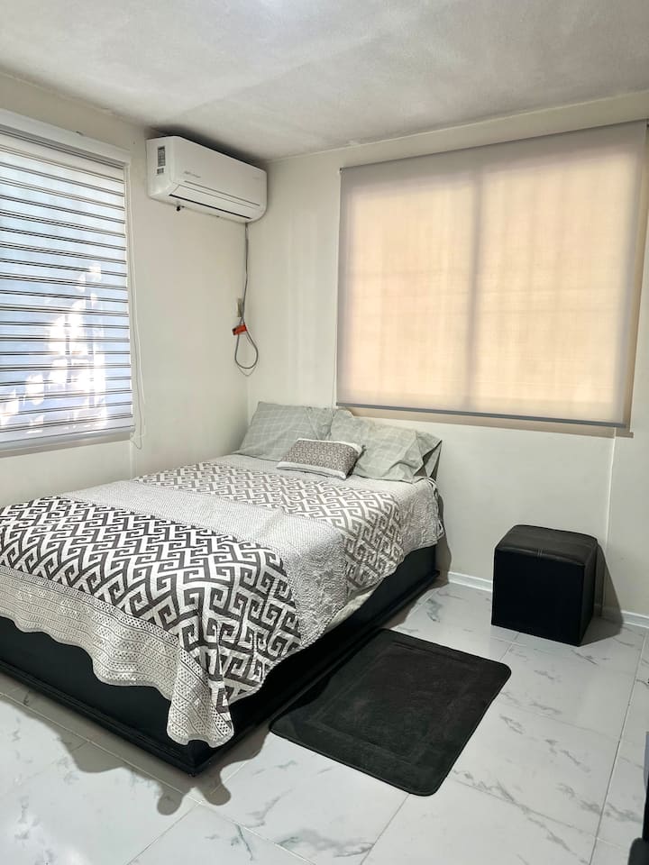 Planta Baja En Los Pinos Con Bonita Terraza - Tampico, Mexico