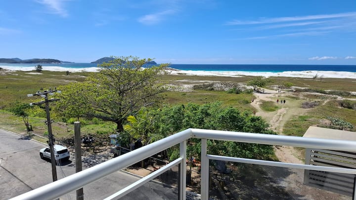 Pé Na Areia - Praia Das Dunas - 2qts - Cabo Frio - Brazil