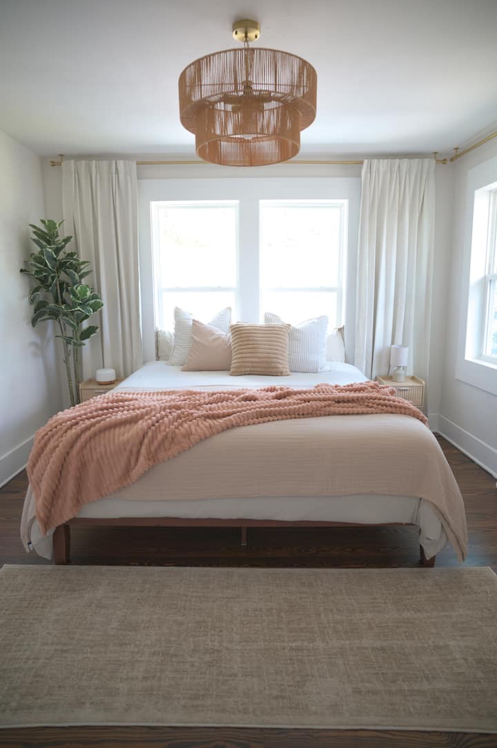 Casa Magnolia | Historic Stay Near Everything - Fort Worth, TX