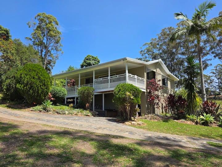 Songbird Cottage At Emerald Beach - Coffs Harbour