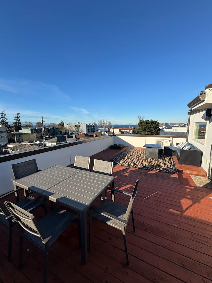 Entire Home• Alki Rooftop W/sunset Views + Parking - Seattle, WA