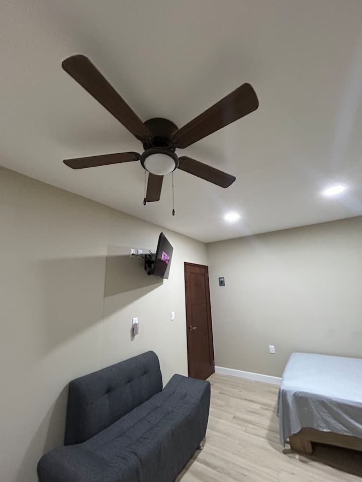 Departamento Moderno Y Comodo - San Francisco del Rincón