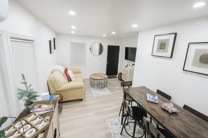 Cozy Winter Retreat • Farm Views • Fast Wifi - Lake Heritage, PA