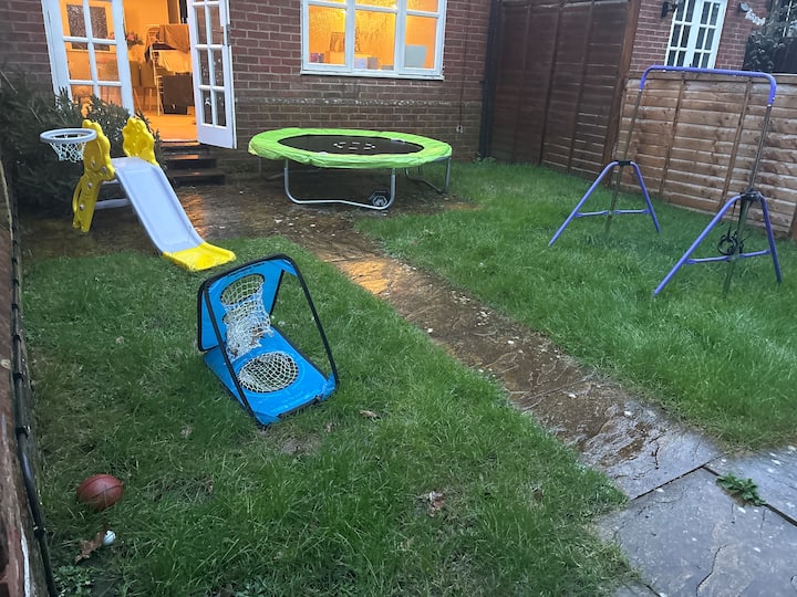 Home From Home Near Gatwick - Dorking