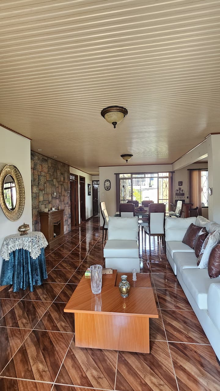 Casa Campestre Tranquila En Santa Rosa De Cabal - Chinchiná