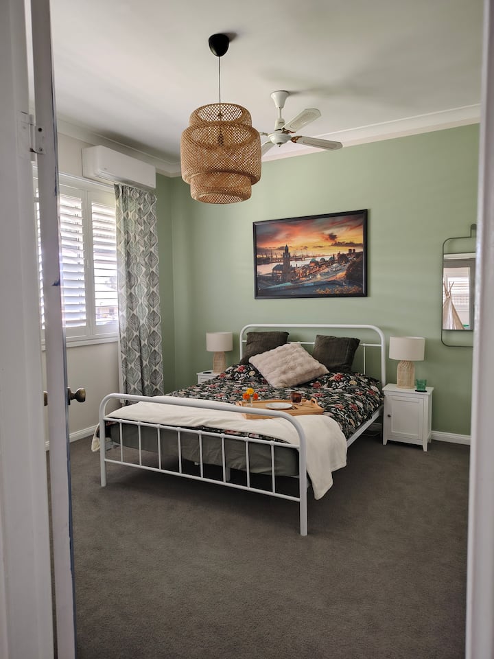 Family Haven In Cessnock - Paxton