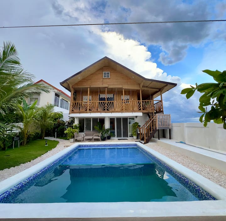 Casa Vivienne Exclusive Beach House
Cebu, Oslob - Boljoon