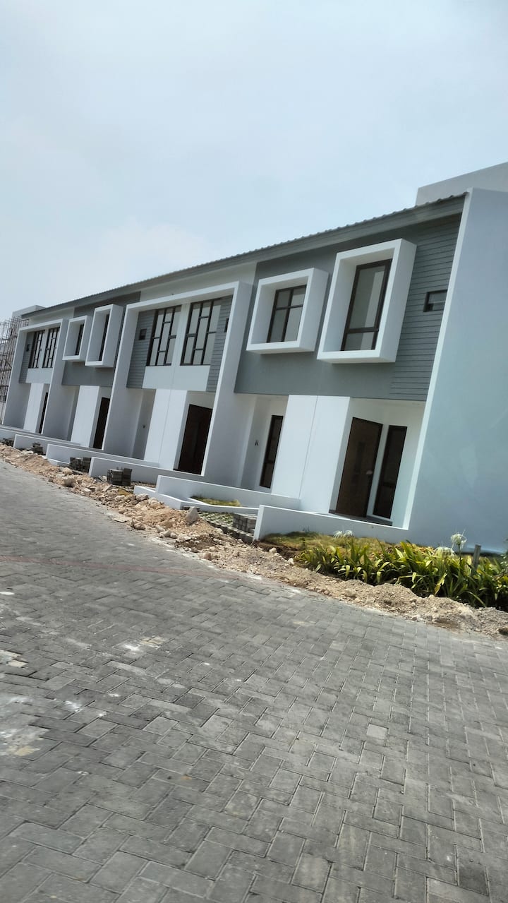 Near Jipee Port Manyar Gresik Jawa Timur - Gresik