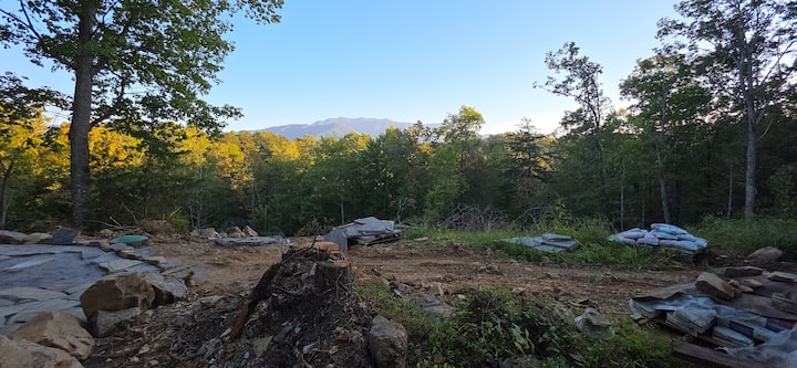 The Highland | Sleeps 33 & Mountain Views - Gatlinburg, TN