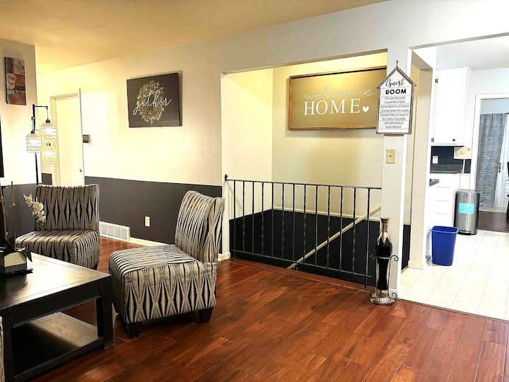 A Nice & Cozy House In Twin Cities - Edina, MN