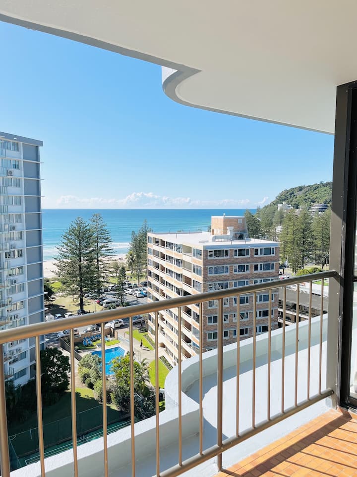 Breathtaking Ocean And Headland Views - Gold Coast