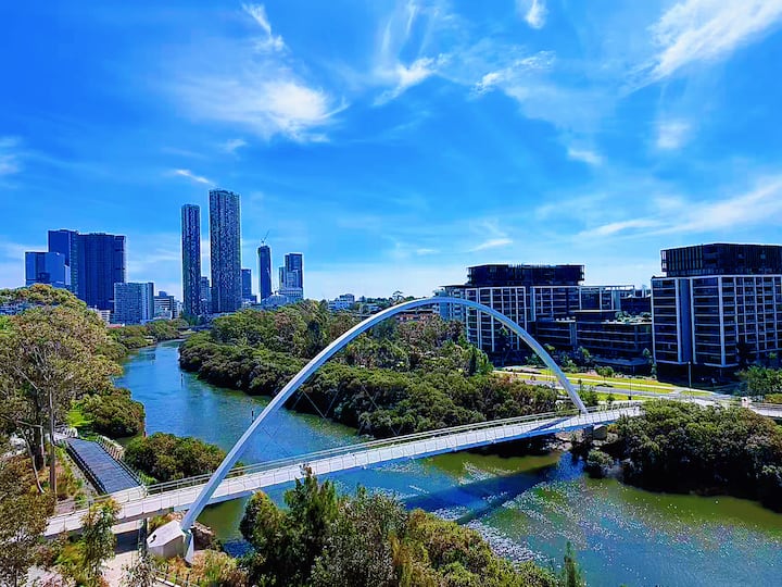 Stunning 2br With River & City Views In Parramatta - Parramatta
