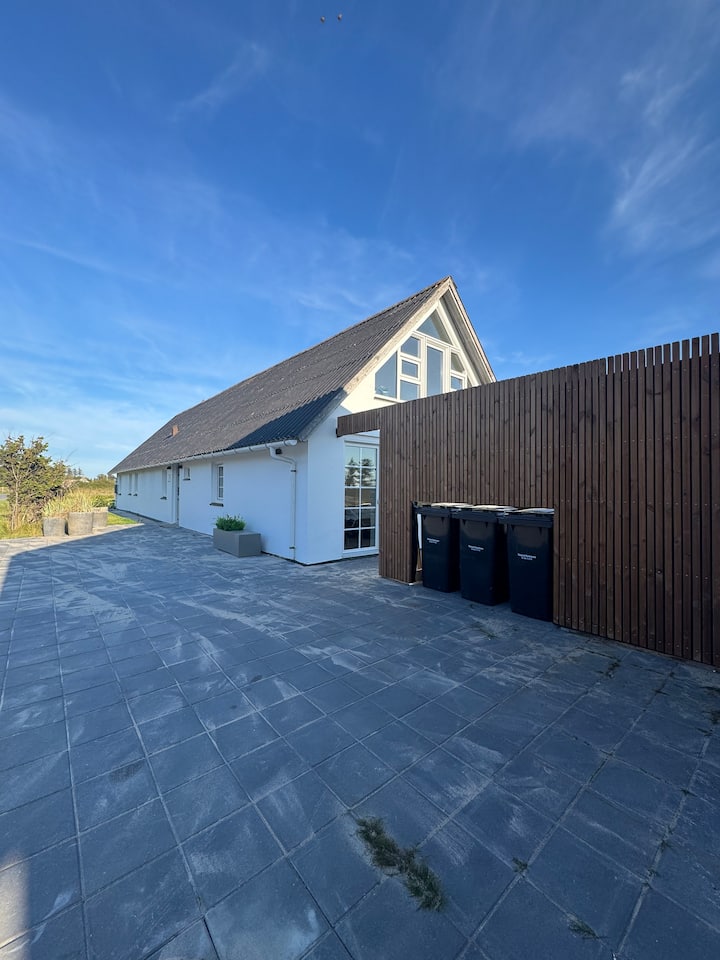 Feriehus I Hanstholm Med Plads Til Hele Familien - Danemark