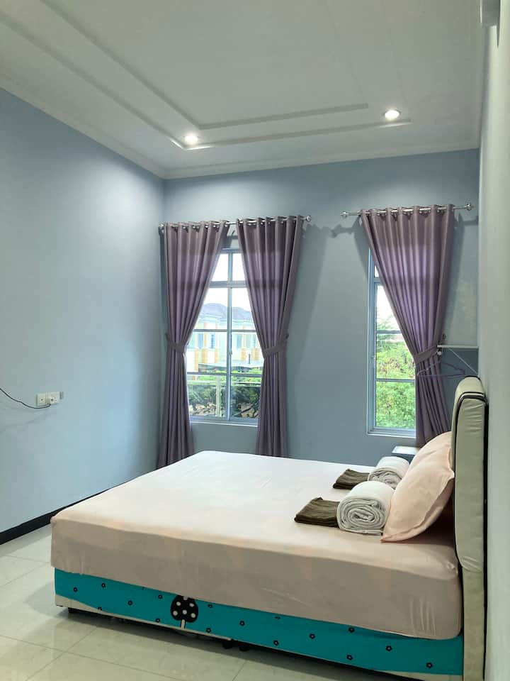 Big 3br House • Golden City Bengkong • 8-10 Pax - Batam