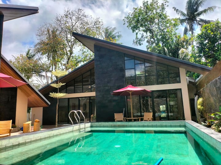 Coa Calma

Villas At Central Kuta, Lombok - Lombok