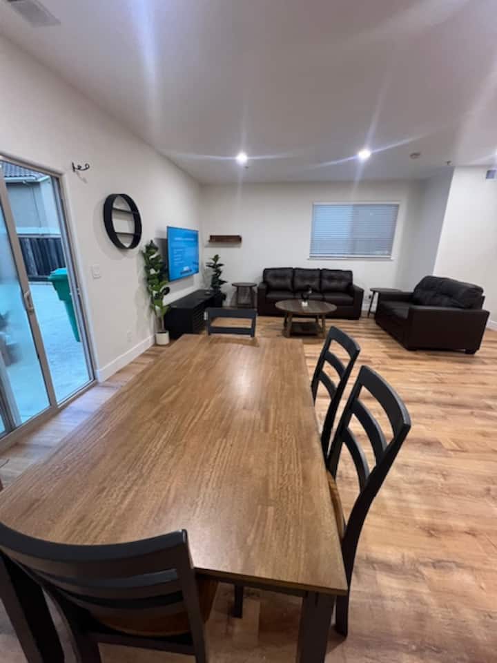 Family Getaway In The Heart Of Marina!str25-000035 - Marina, CA