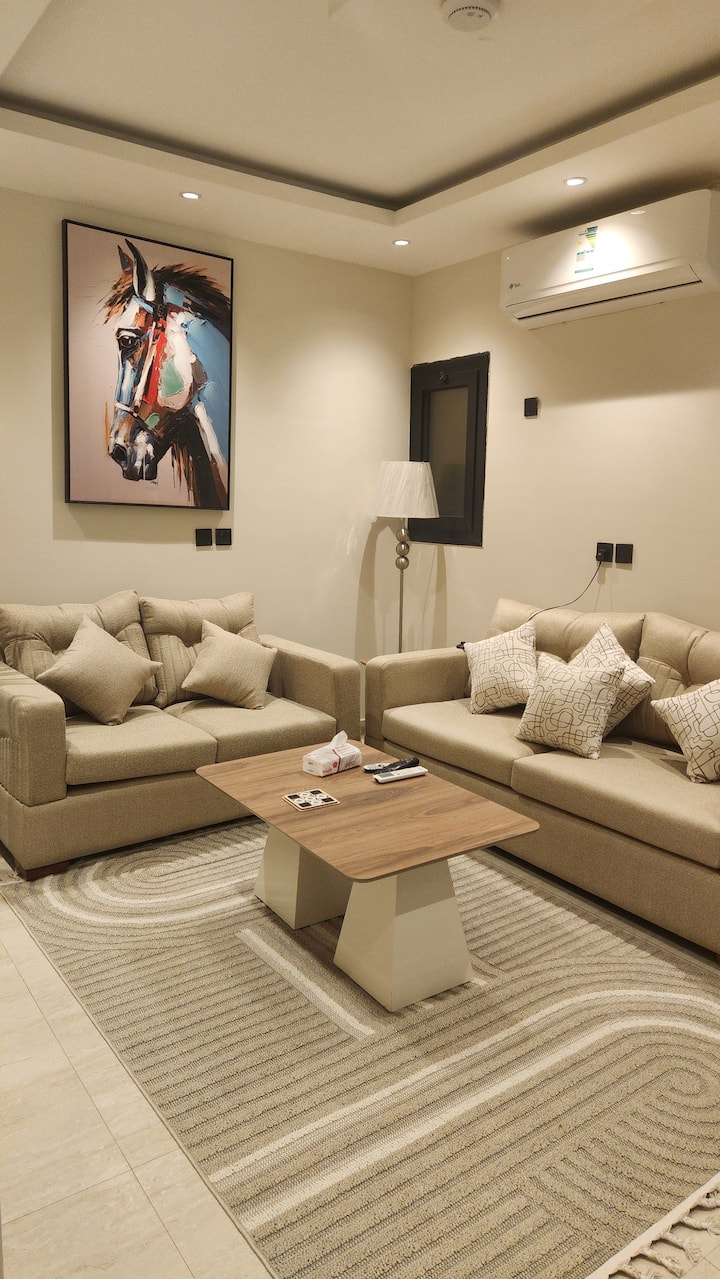 جناح خاص غرفة وصالة - Riad