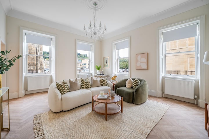 Stylish City-centre Flat With Double Bed - Bath