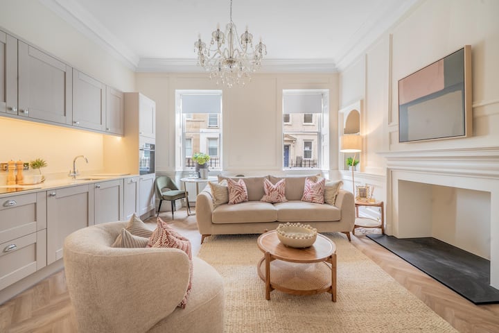 Elegant 1-bed Apartment In The Heart Of Bath - Bath