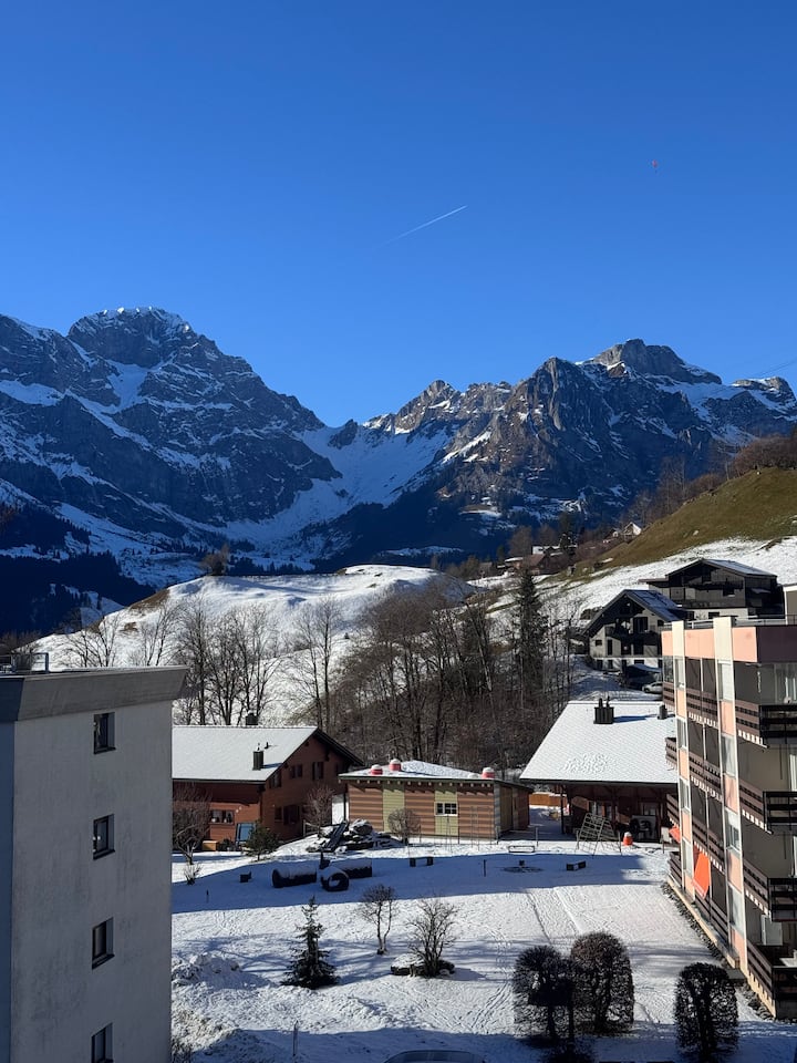 Modern 2 Bedroom Apartment With Great Views - Engelberg