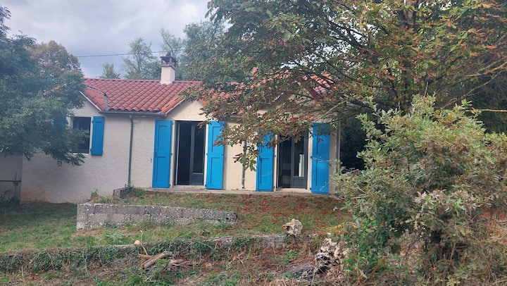 Maison De Campagne Près D'une Bergerie - La Couvertoirade