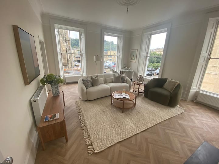 Bright & Spacious 1br In Bath’s Iconic Centre - Bath