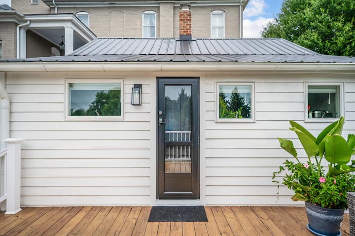 The Pearly Cottage - Lynchburg, VA