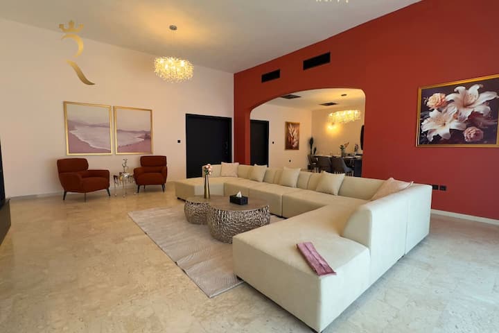 Spacious 5br Villa Central Al Danah, Abu Dhabi - Abu Dhabi