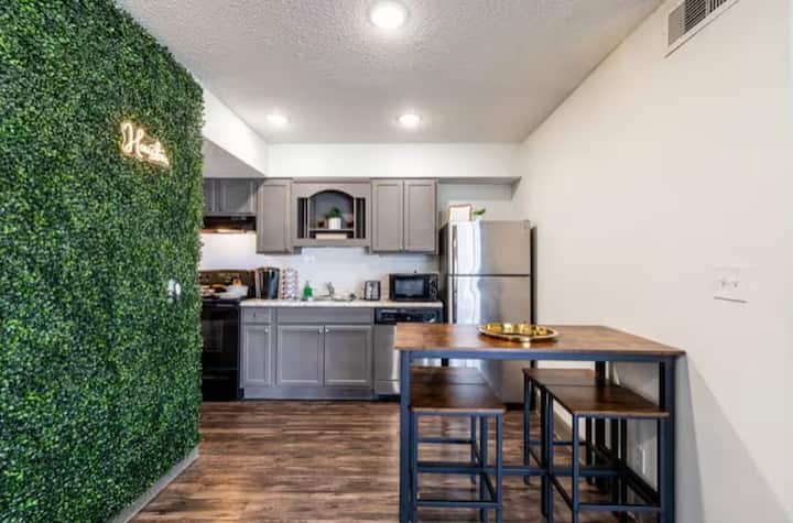 Family Friendly 2 Bed Apt In Med/nrg - Houston