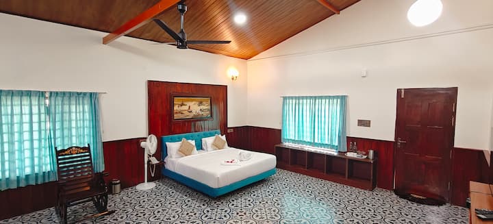Family Vista Loft Balcony Room @ Alur-sakleshpura - Hassan