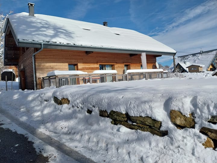 Maison Familiale 
Au Pied Des Pistes à La Féclaz - Aix-les-Bains