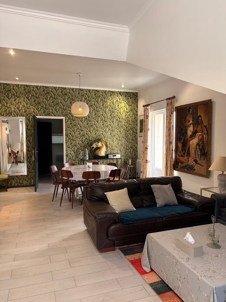 Appartement Côté Disneyland Paris
3chbres Et 3sdb. - Coulommiers